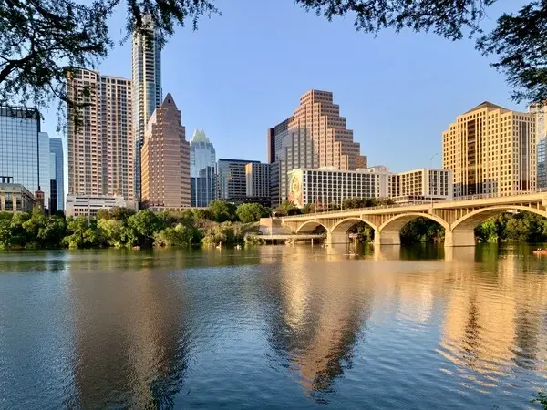 Tea Around Town® | Tea Bus Tour